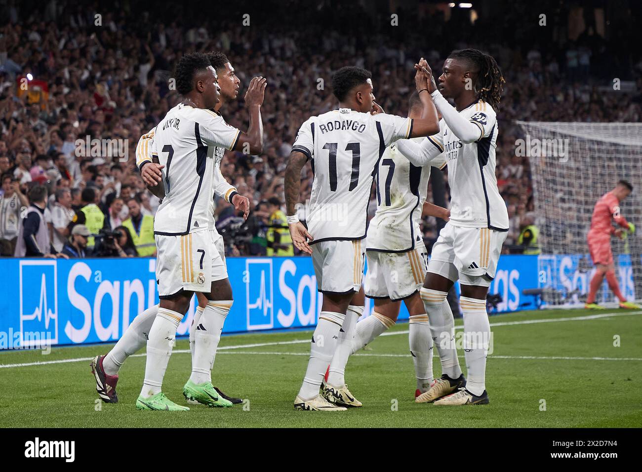 Madrid, Spain. 21st Apr, 2024. Real Madrid players celebrate a goal ...