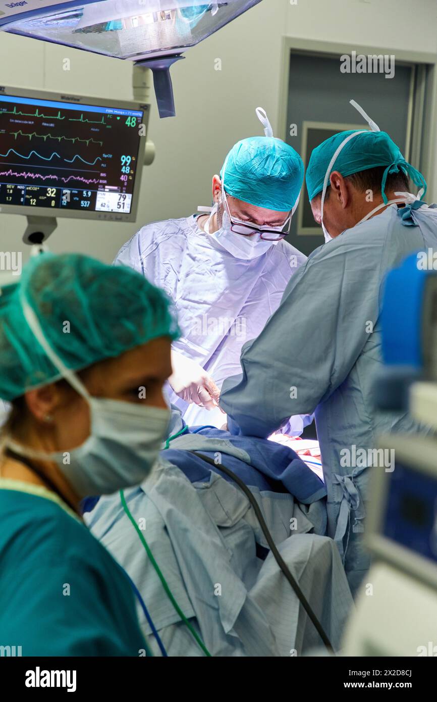 Surgical Treatment of Prostate Cancer, Radical prostatectomy, Da Vinci ...