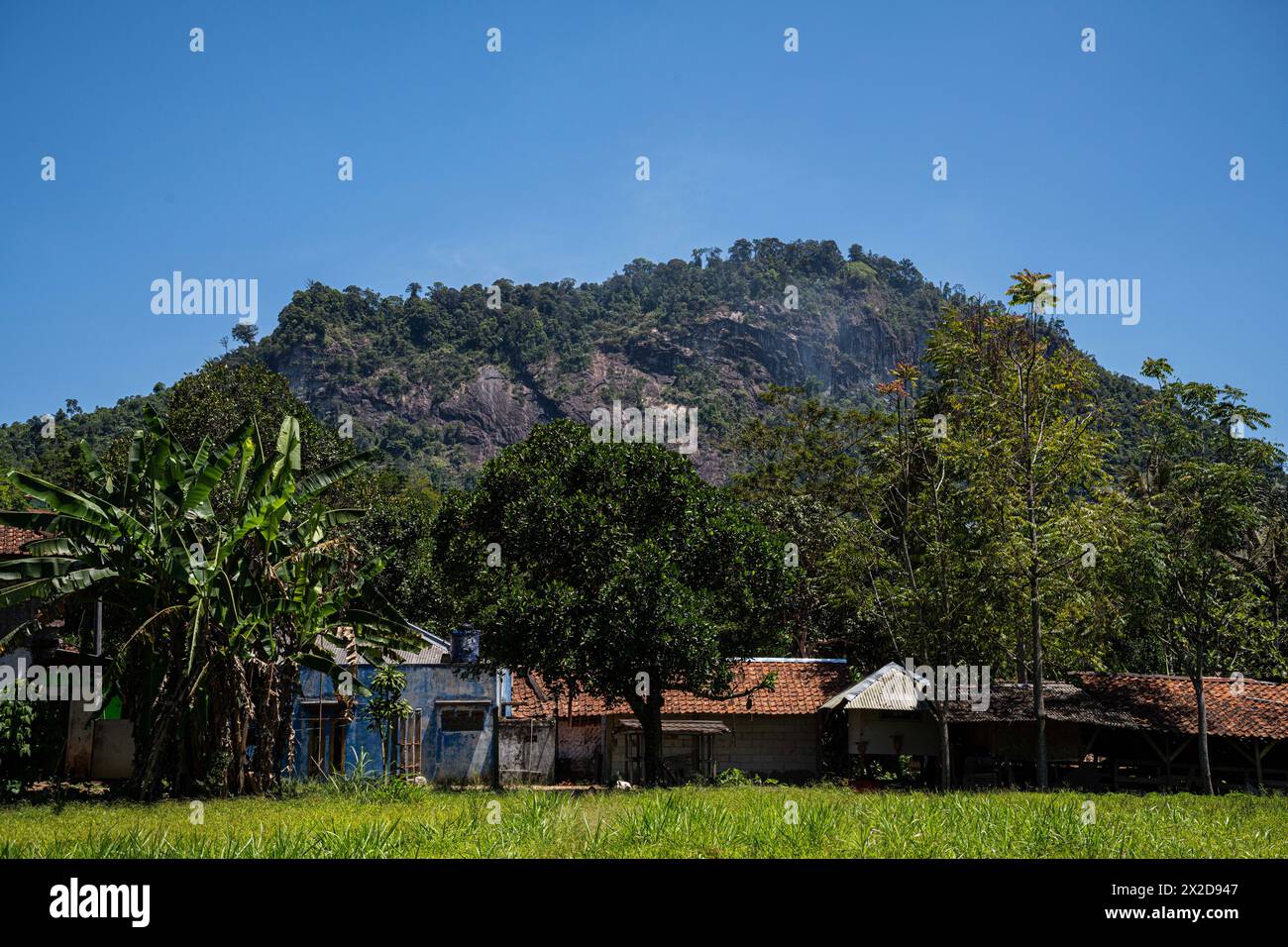 Residential Landscape in Rural Areas Stock Photo - Alamy
