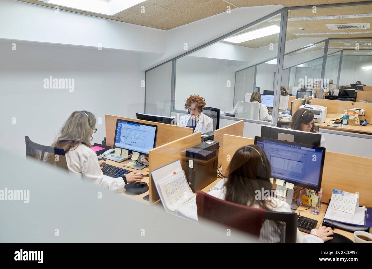 Atencion telefonica hi-res stock photography and images - Alamy