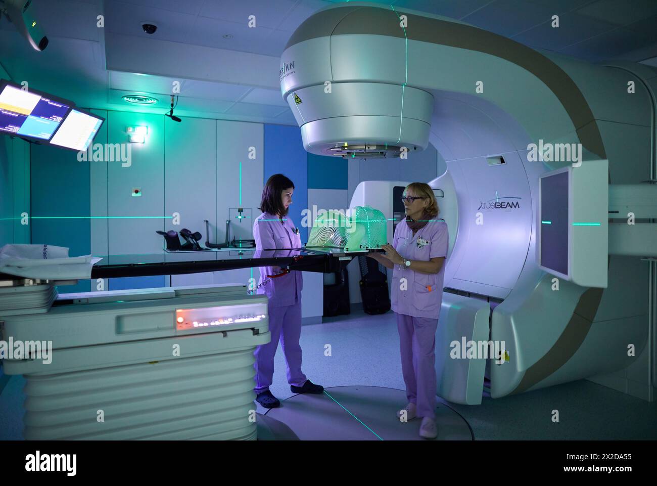 Radiation therapy masks, Linear accelerator, Radiotherapy, Oncology ...