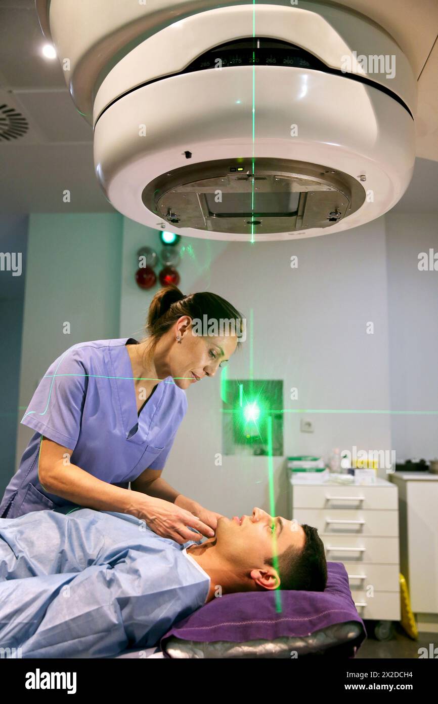 Linear Particle Accelerator, Radiotherapy, Onkologikoa Hospital ...