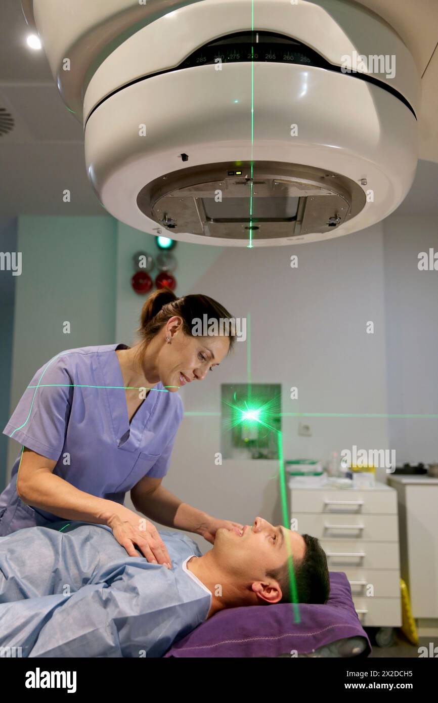 Linear Particle Accelerator, Radiotherapy, Onkologikoa Hospital ...