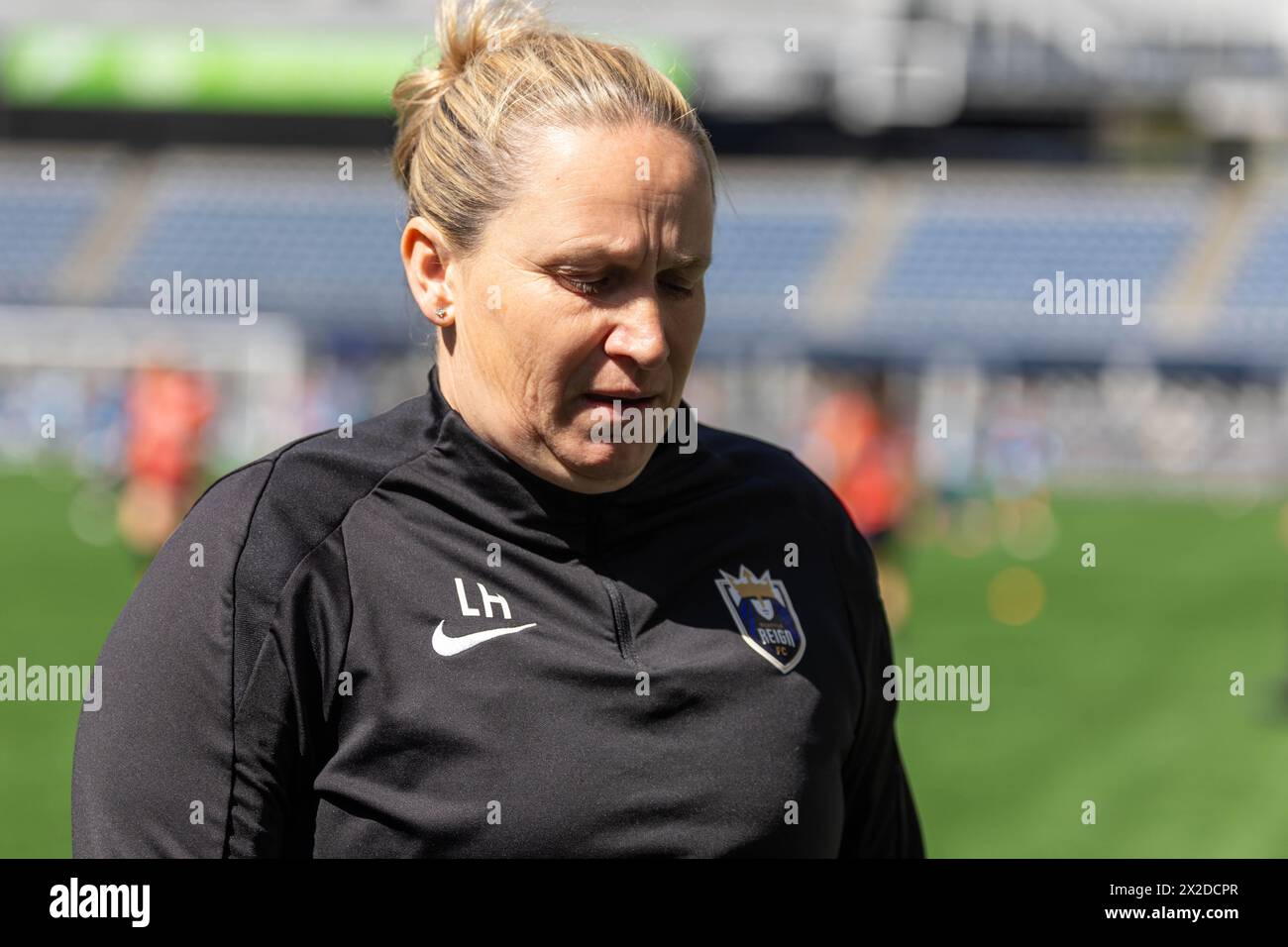 Seattle, Washington, USA. 21st Apr, 2024. Reign coach LAURA HARVEY ...