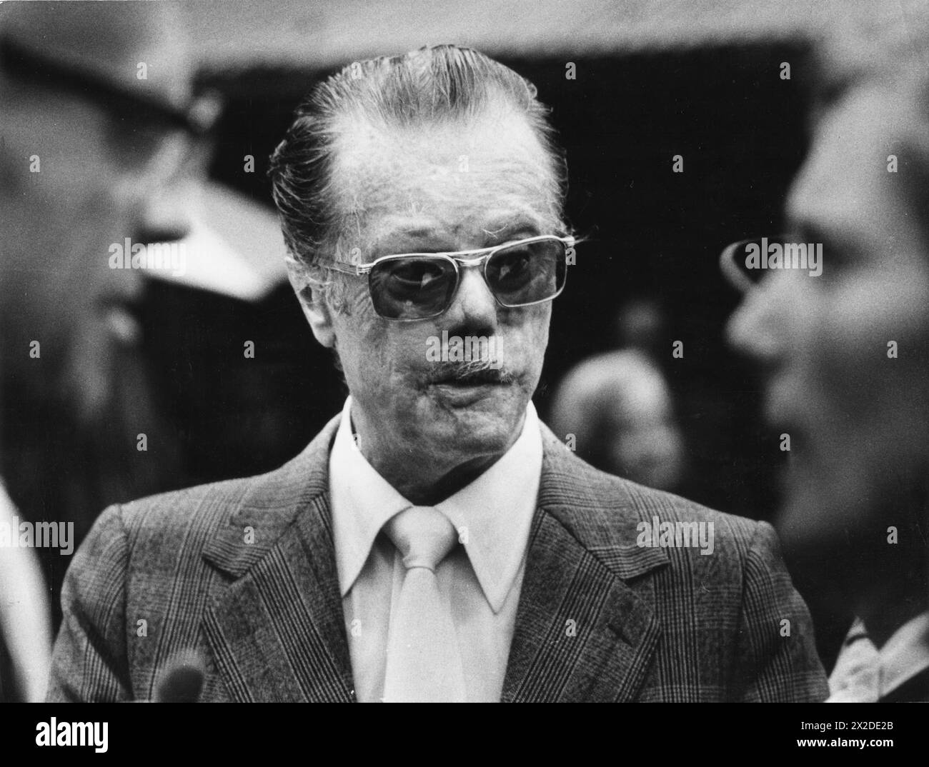 21 2 1994 Black and White Stock Photos & Images - Alamy