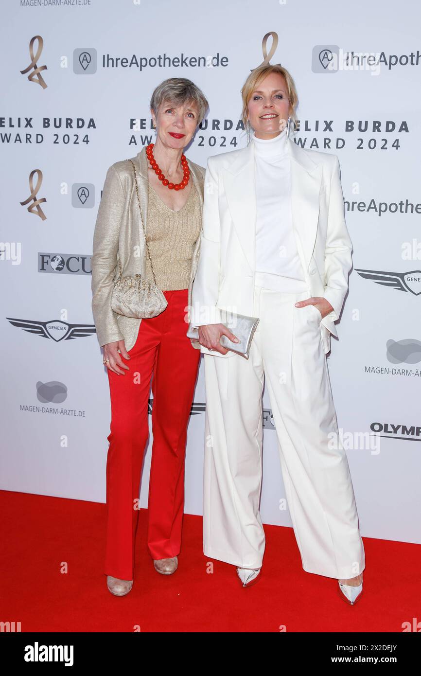 Gala - Felix Burda Award Anna Stieblich und Melanie Marschke bei der ...
