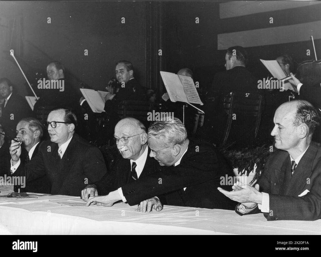 Fourth french republik hi-res stock photography and images - Alamy