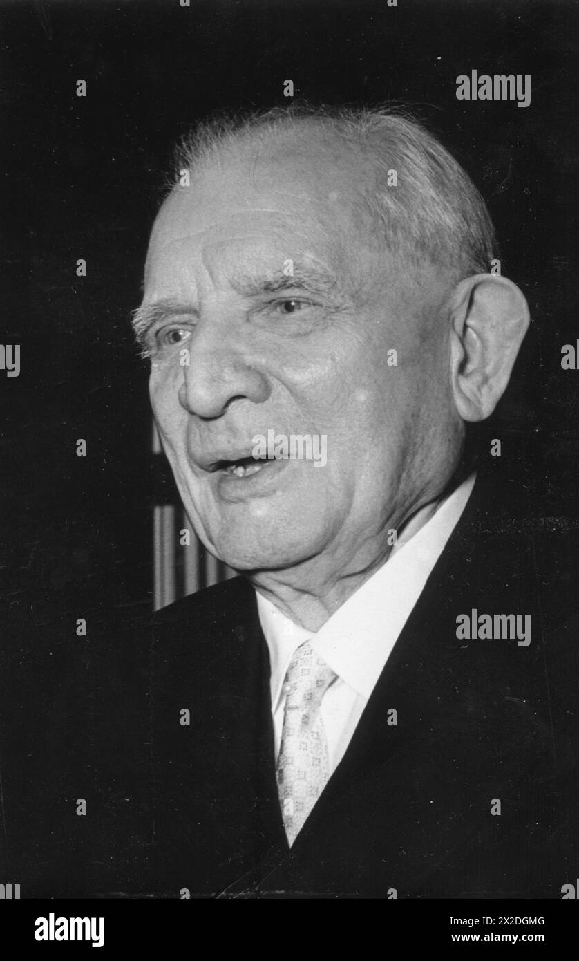 Schoenfelder Black and White Stock Photos & Images - Alamy