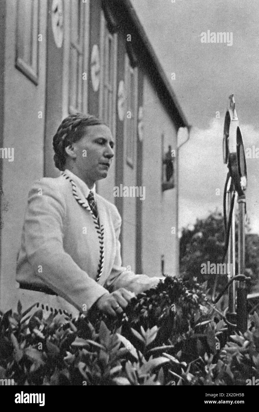 Scholtz-Klink, Gertrude, 9.2.1902 - 24.3.1999, German politician (NSDAP ...