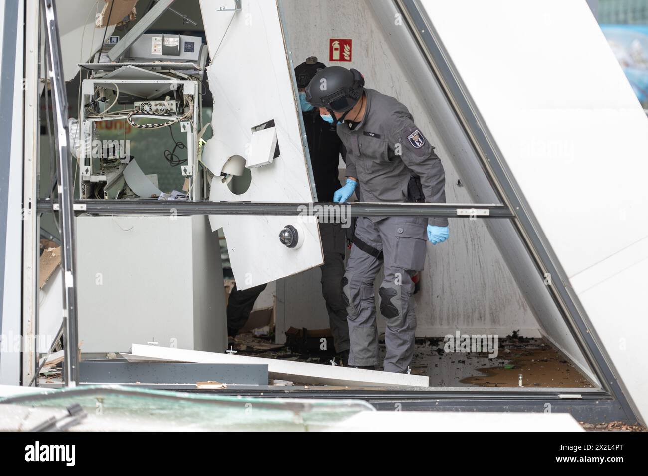Berlin, Germany. 22nd Apr, 2024. Two police officers from the explosive ...