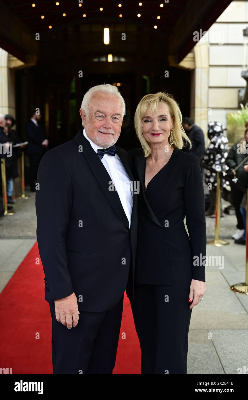 Wolfgang Kubicki und Ehefrau Annette Marberth-Kubicki bei der ...