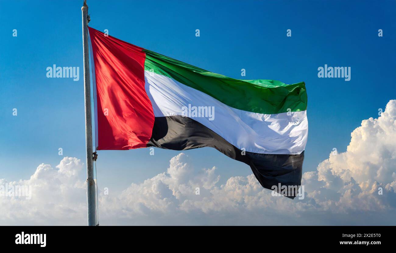 Die Fahne von Vereinigte Arabische Emirate, flattert im Wind, isoliert ...