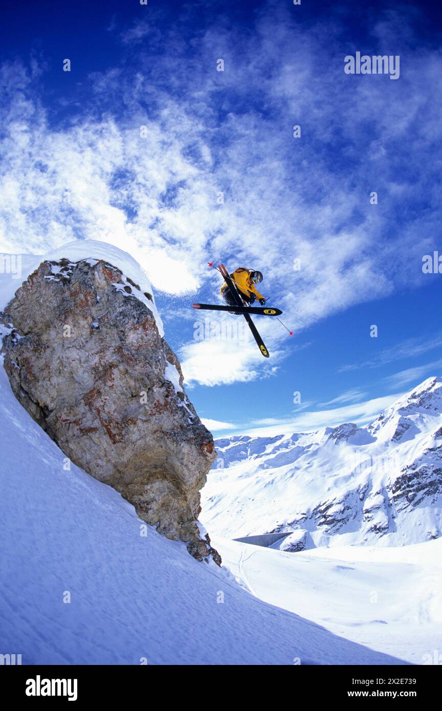 Ski winter switzerland control hi-res stock photography and images - Alamy