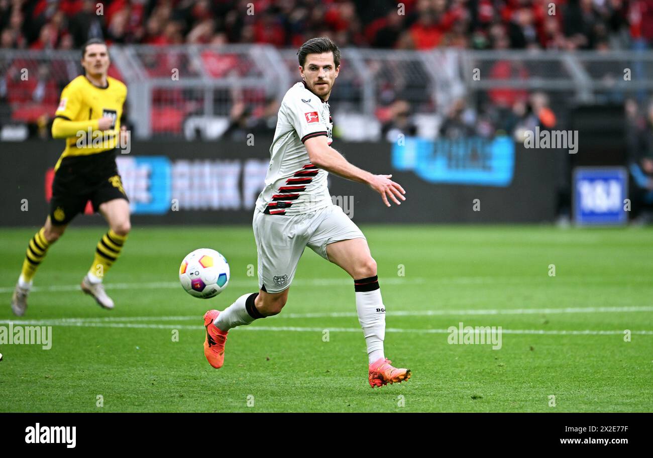 Bundesliga, Signal Iduna Park Dortmund: Borussia Dortmund vs Bayer ...