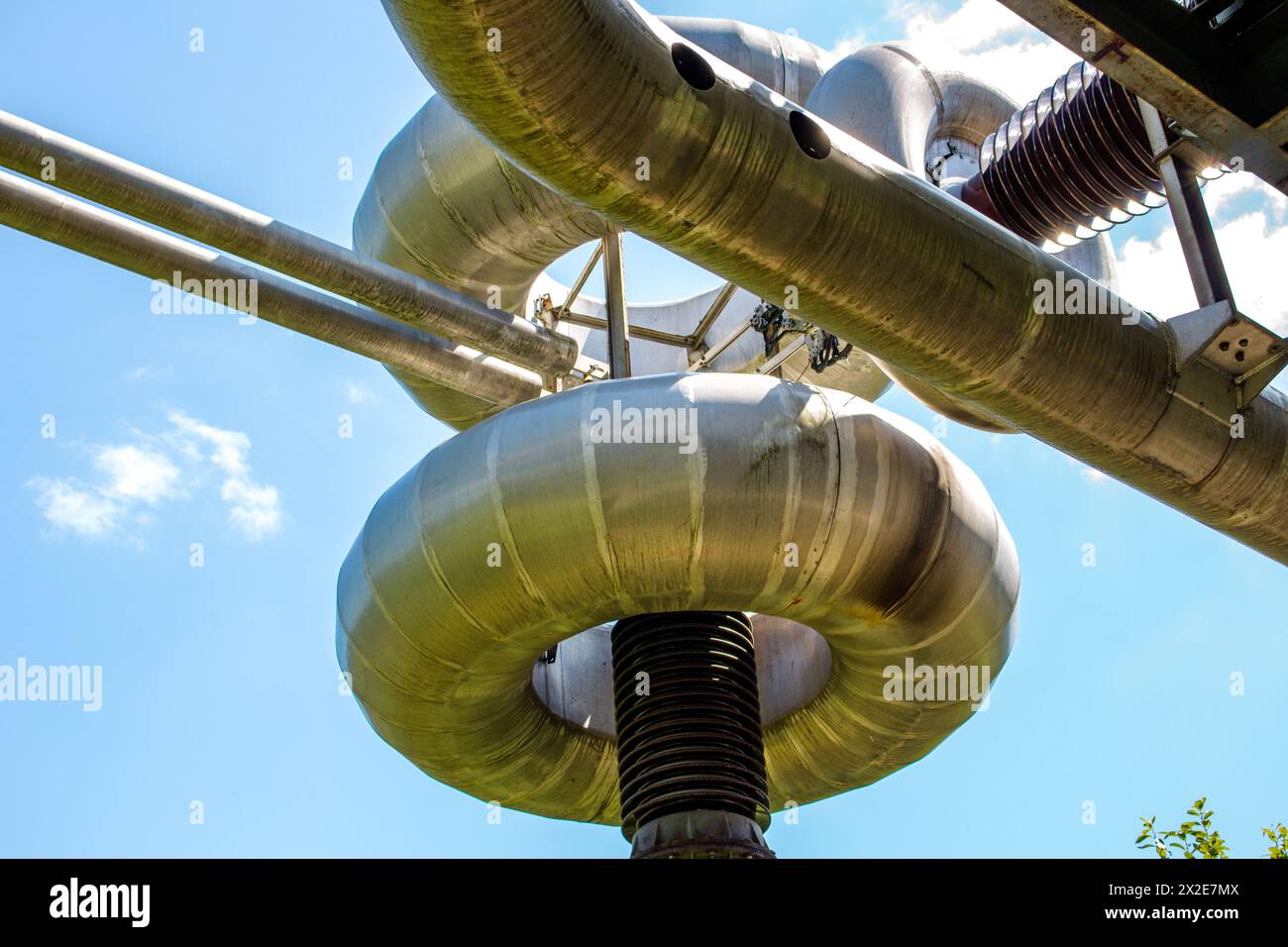 The Experimental science setup cascade transformers, technology ...