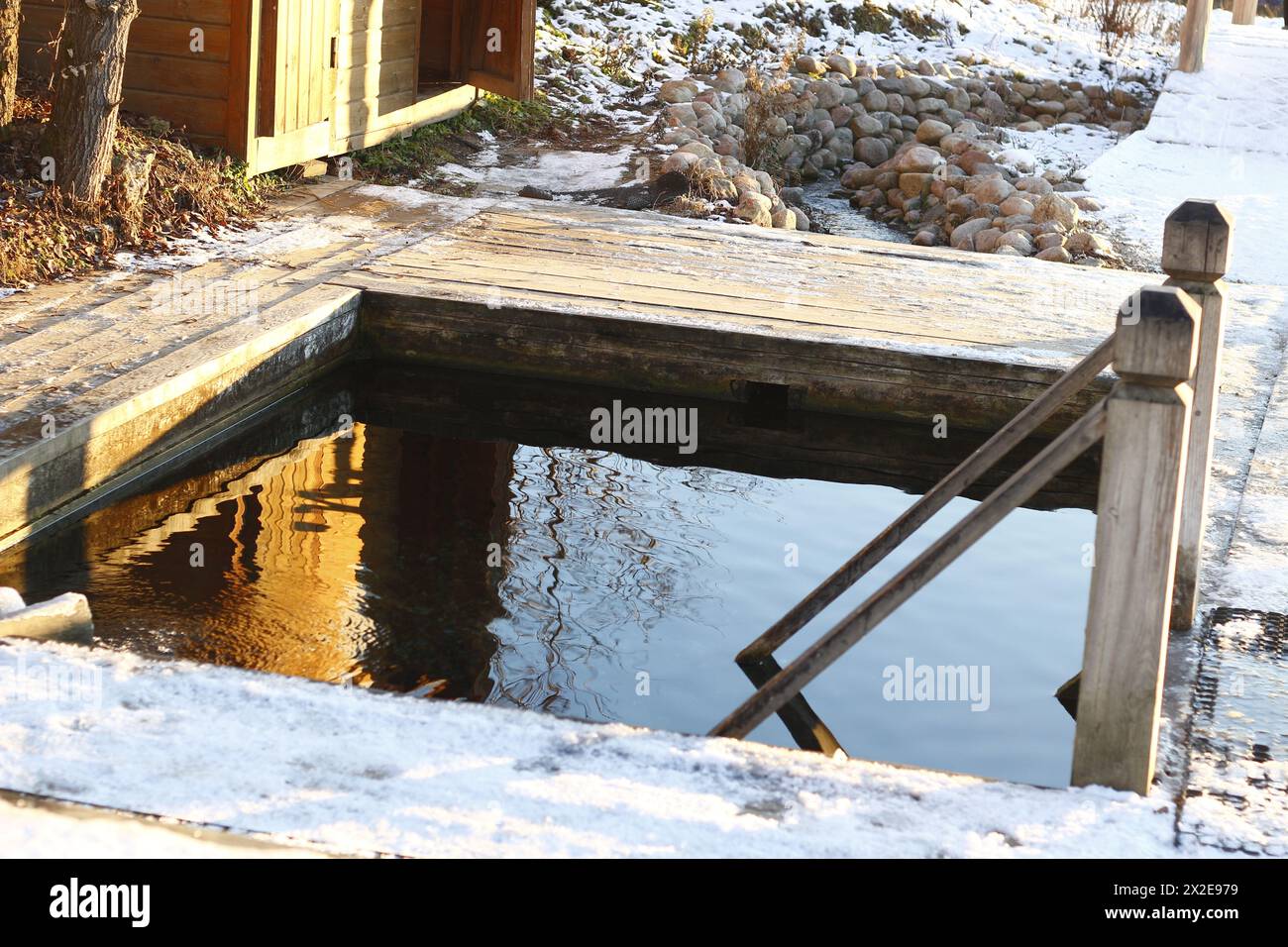 Open air bath in winter. Rusinovo, Russia Stock Photo - Alamy