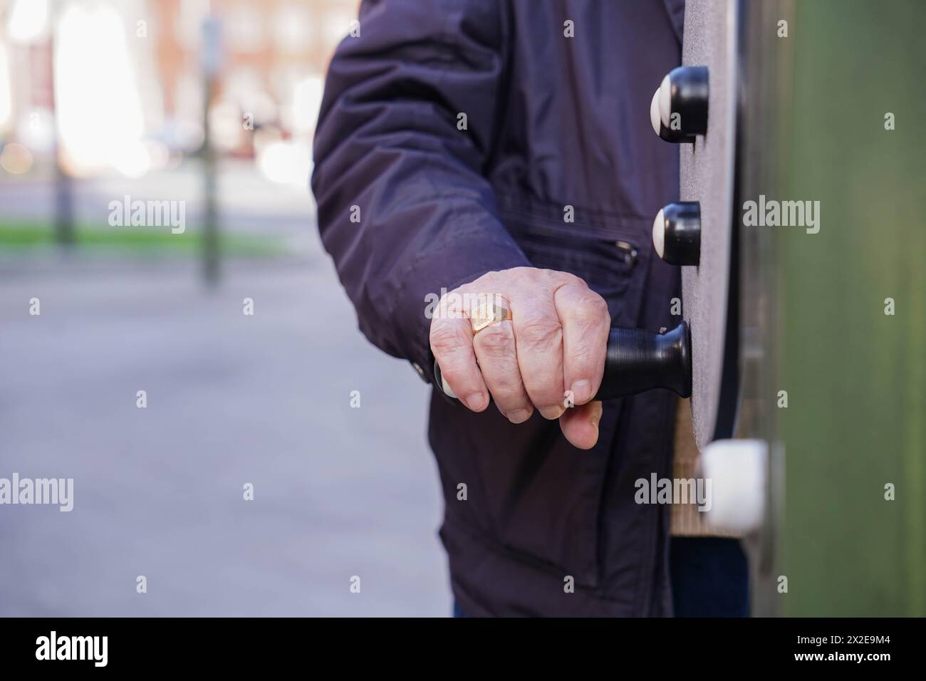 Horizontal photo with copy space of a close-up of the elder hand ...