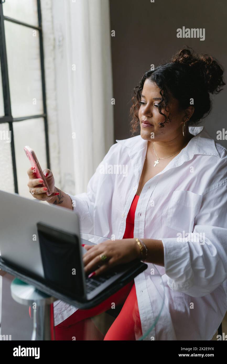 Multitasking career hi-res stock photography and images - Alamy