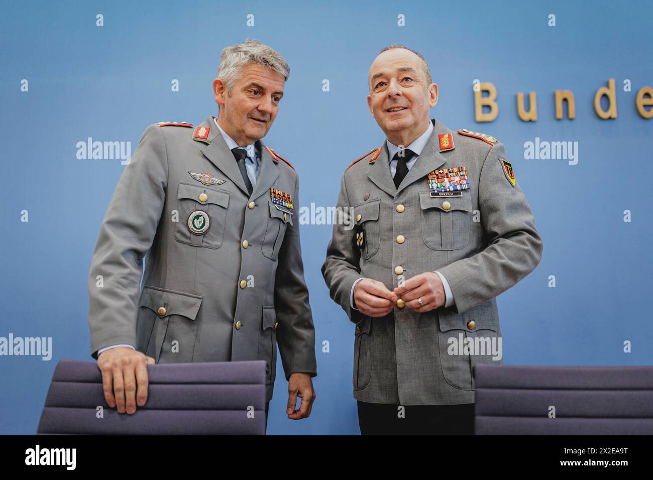 Berlin, Deutschland. 22nd Apr, 2024. (RL) General Carsten Breuer ...