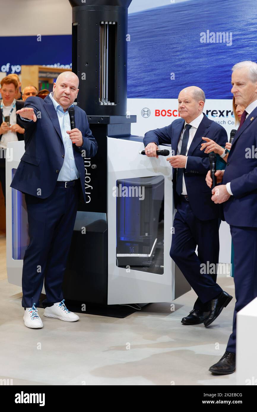 Cryopump hi-res stock photography and images - Alamy