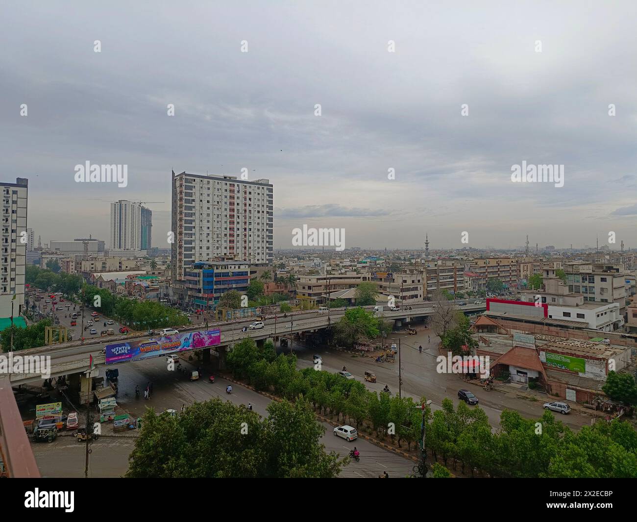 Beautiful aerial view of Karachi City sunset time. Karachi Buildings ...