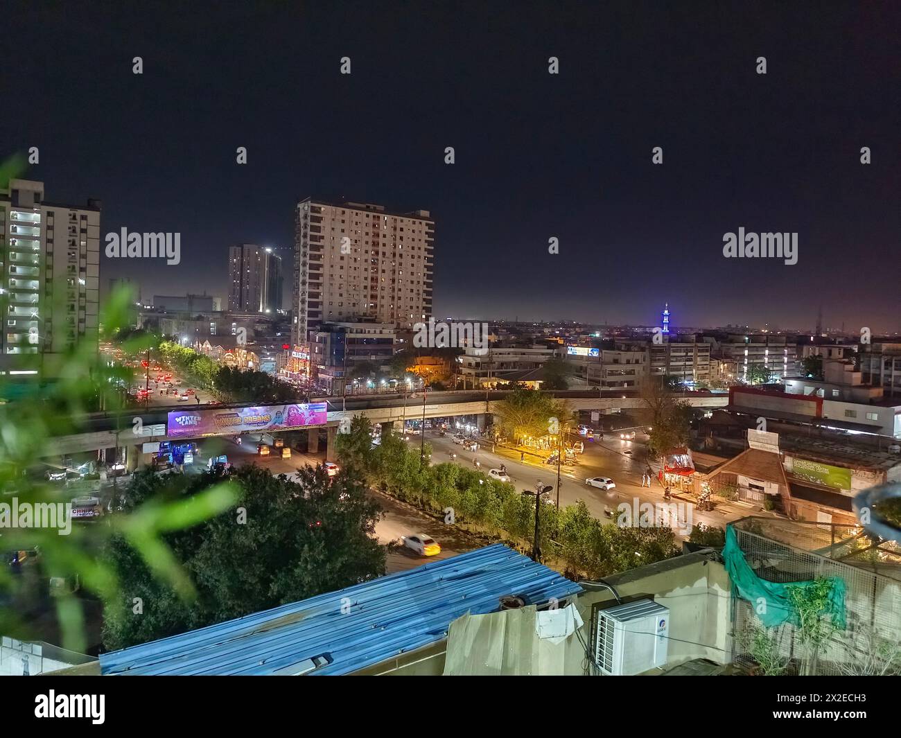 Beautiful aerial view of Karachi City sunset time. Karachi Buildings ...