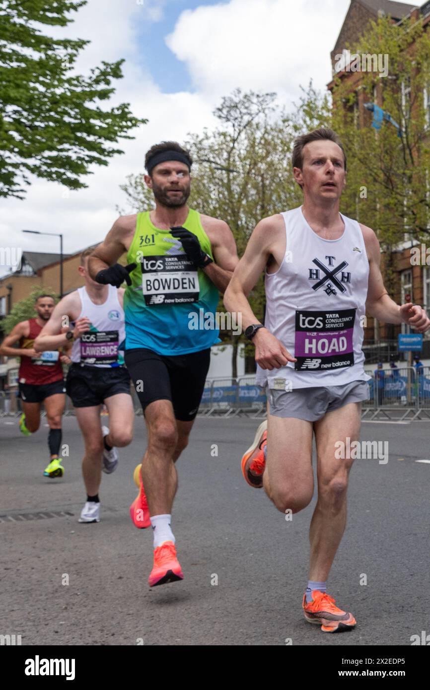 London, UK. 21st April, 2024. James Hoad (r) of Great Britain competes ...