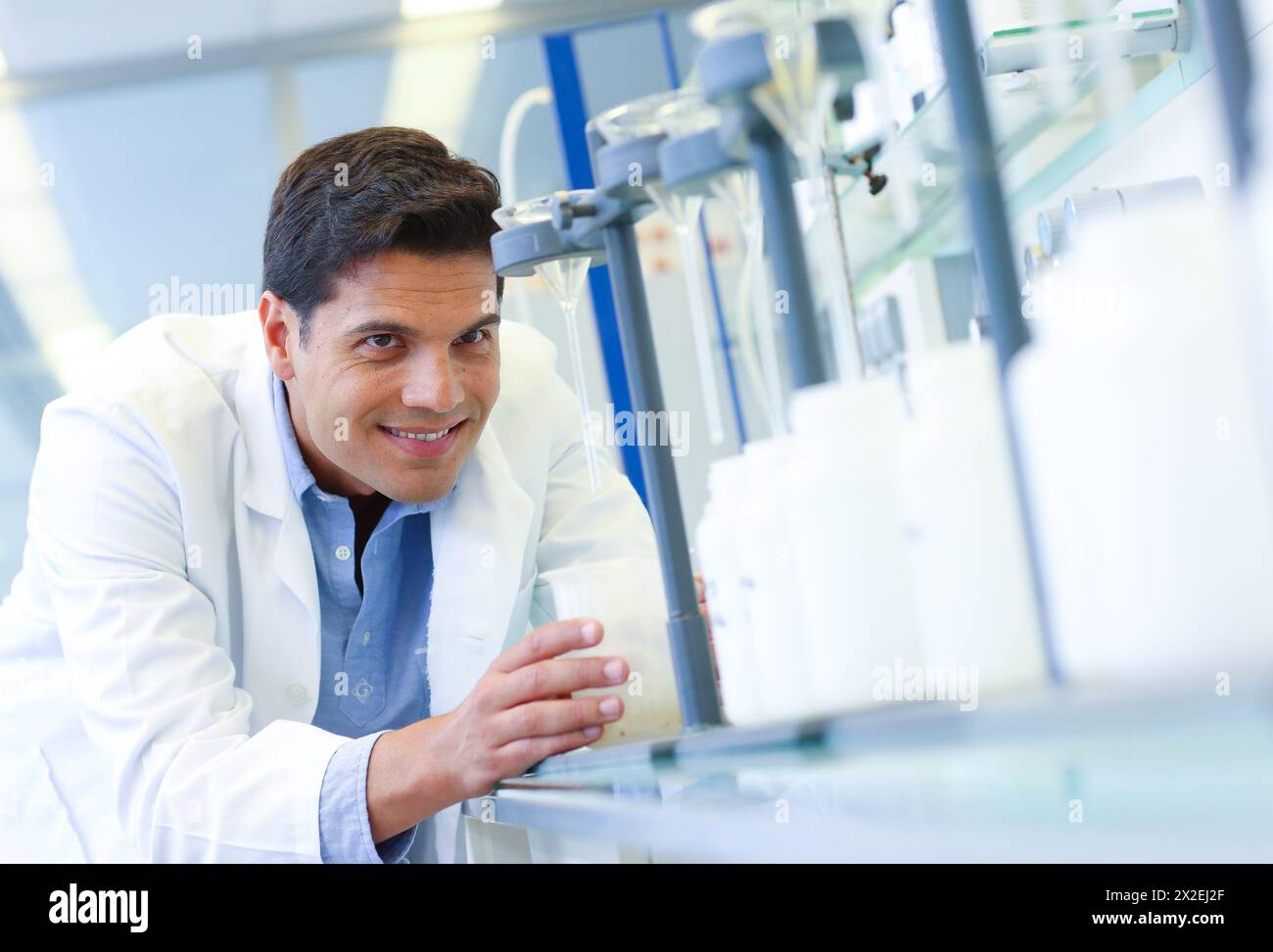 Researcher. Disaggregation and sample preparation arid steel, for ...