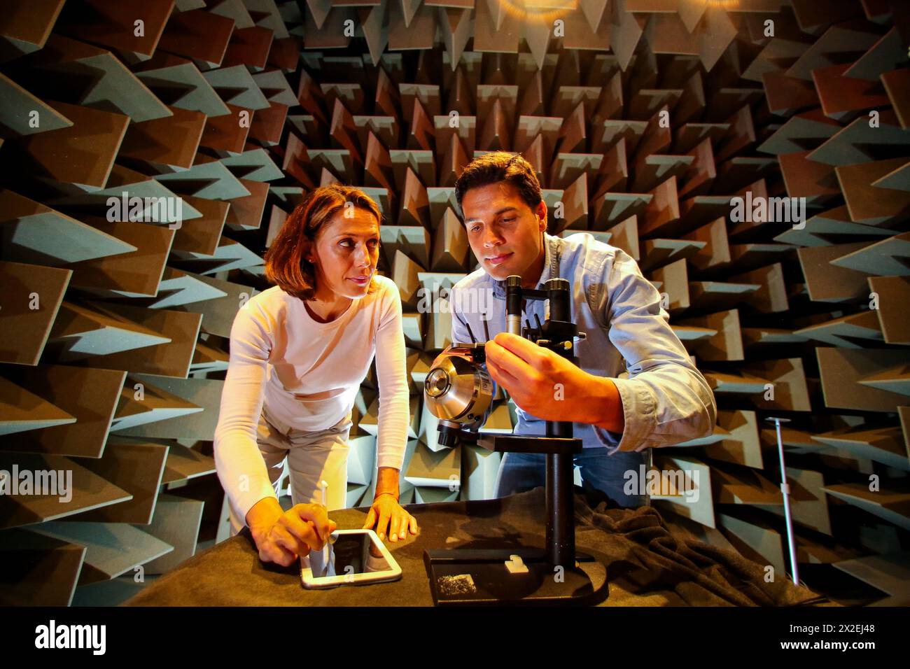 Emc chamber hi-res stock photography and images - Alamy