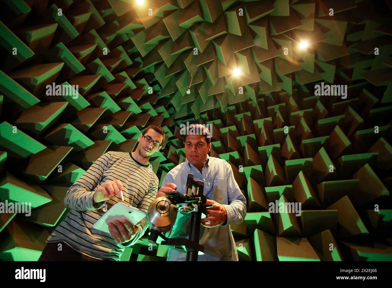 Emc chamber hi-res stock photography and images - Alamy