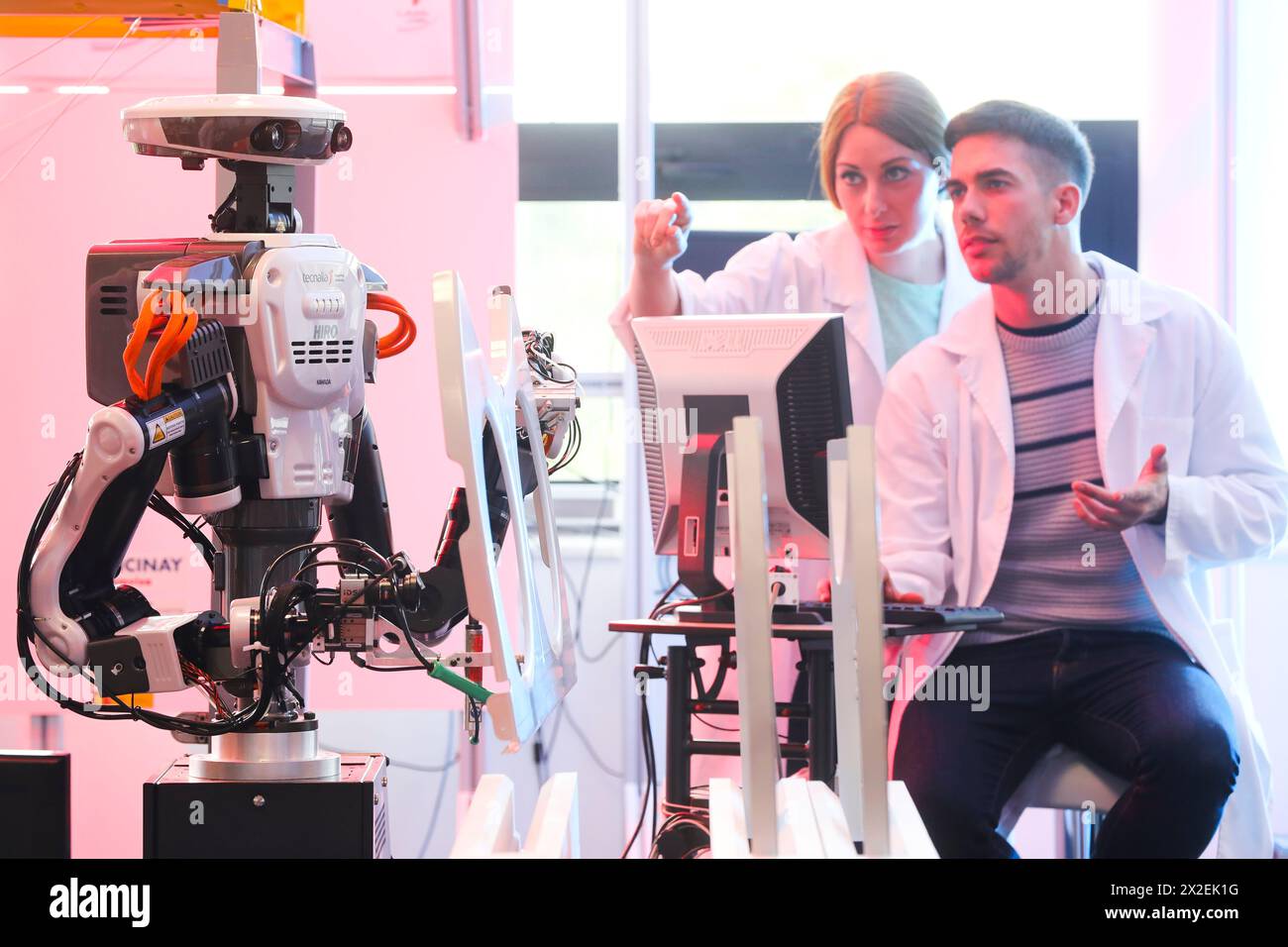 Robot with two arms for flexible robotics. Humanoid robot for ...