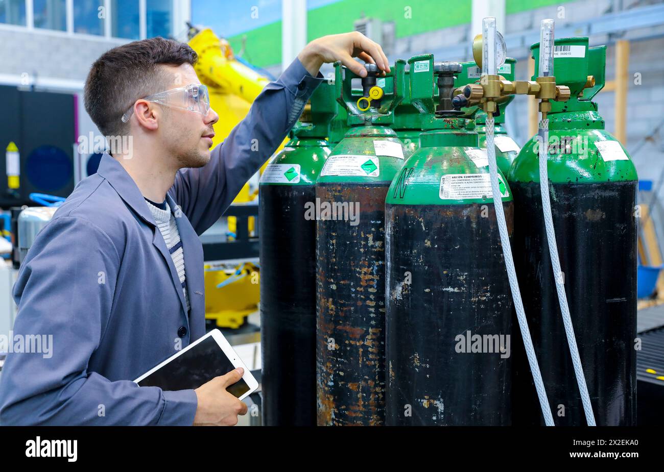 Tanks for compressed gas at high pressure, Argon compressed, Industry ...