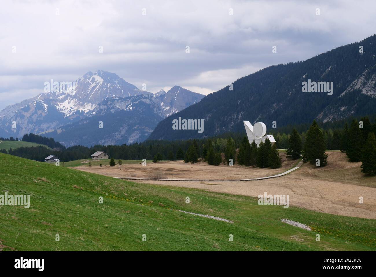 Monument in homage to the French Resistance - Monument national à la ...