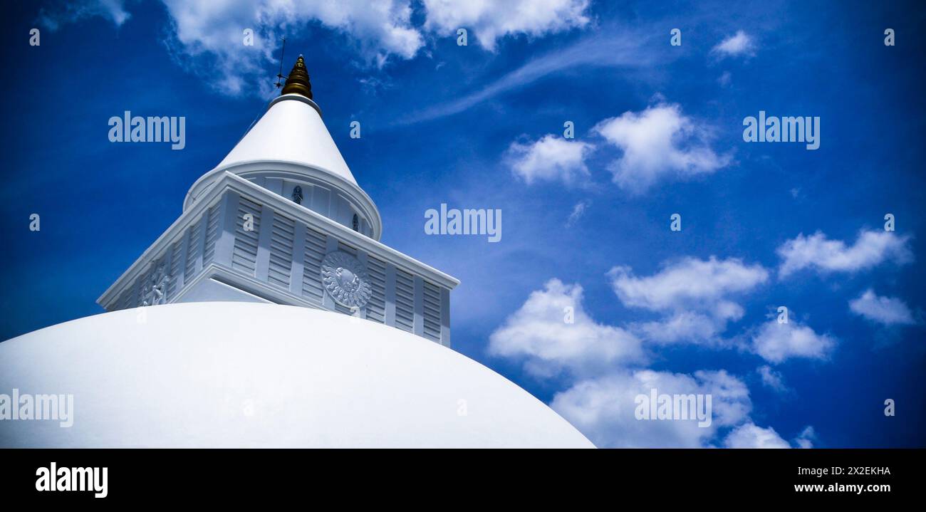 Katharagama hi-res stock photography and images - Alamy