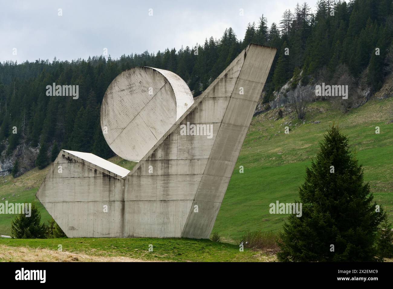 Monument in homage to the French Resistance - Monument national à la ...