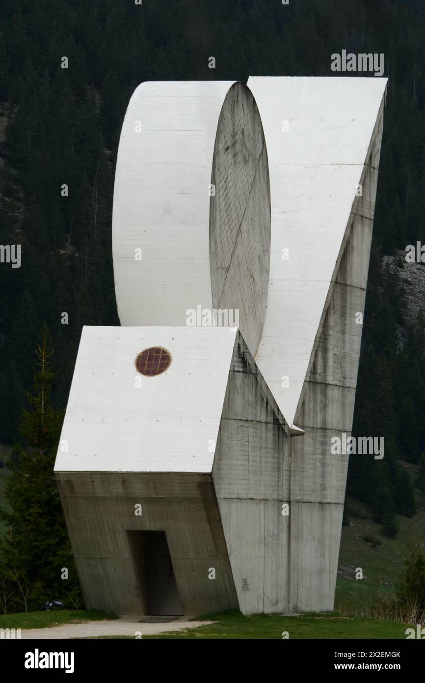 Monument in homage to the French Resistance - Monument national à la ...