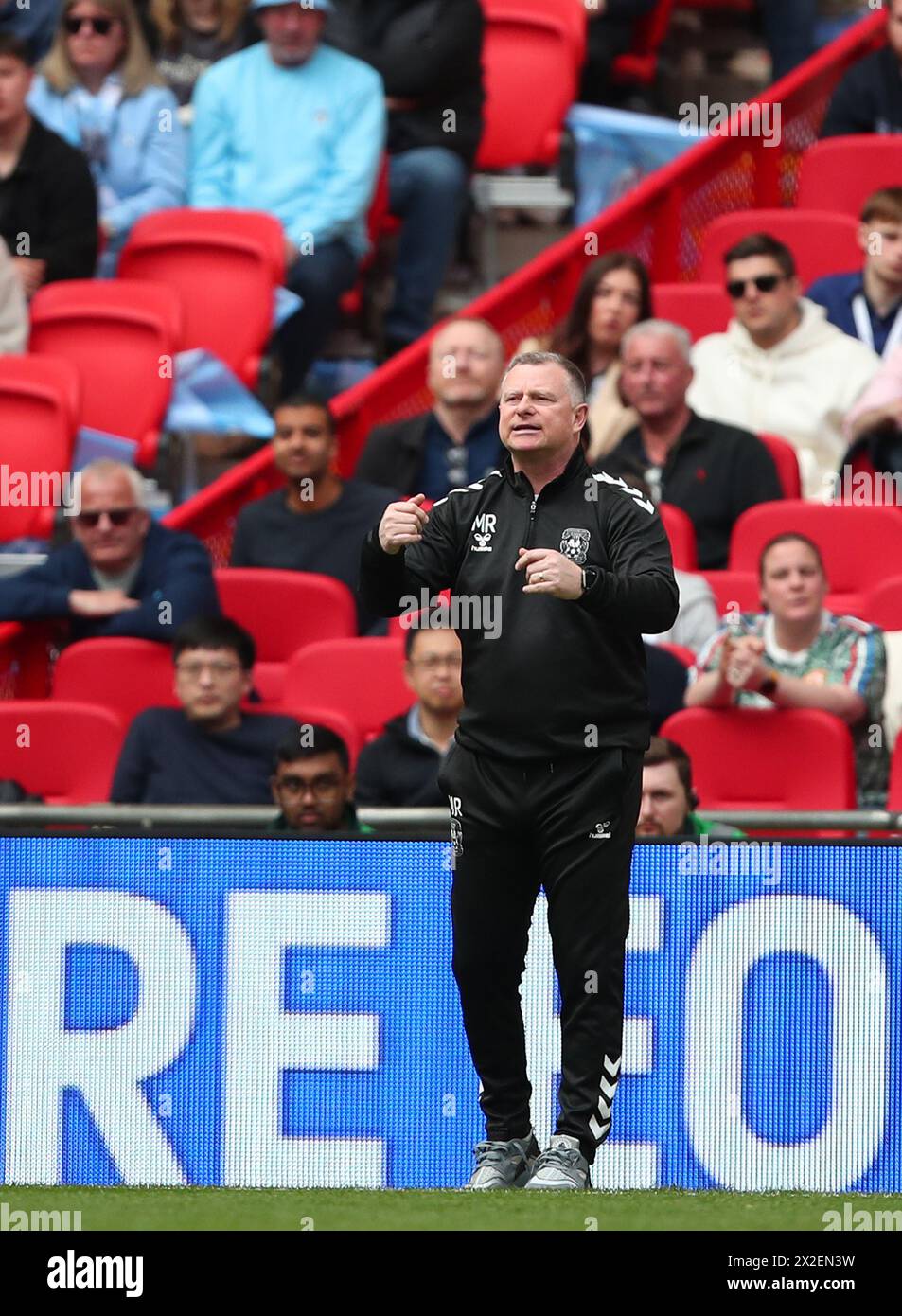 Manager of Coventry City, Mark Robins - Coventry City v Manchester ...