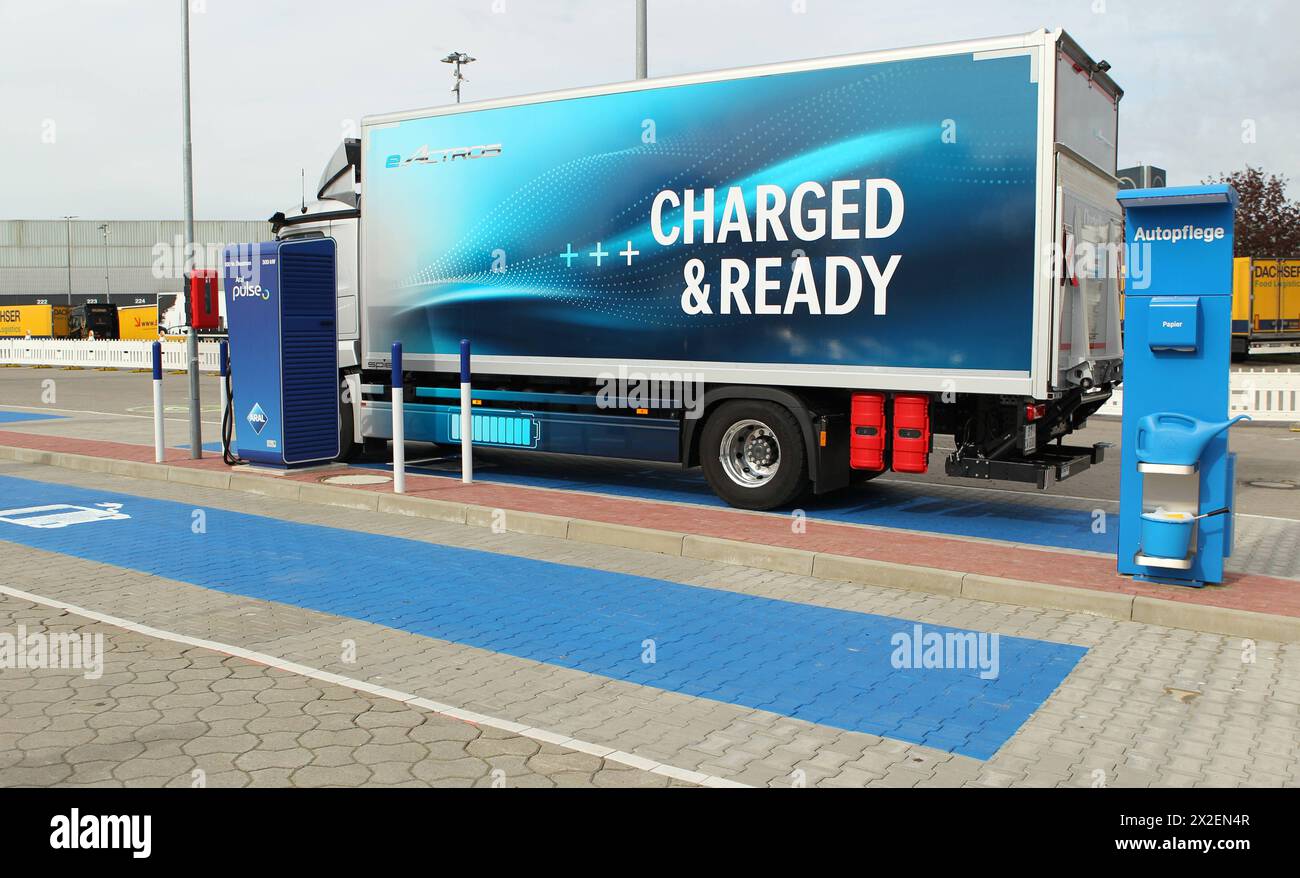 Eröffnung der neuen Lkw-E-Ladestation auf der Aral-Tankstelle an der ...