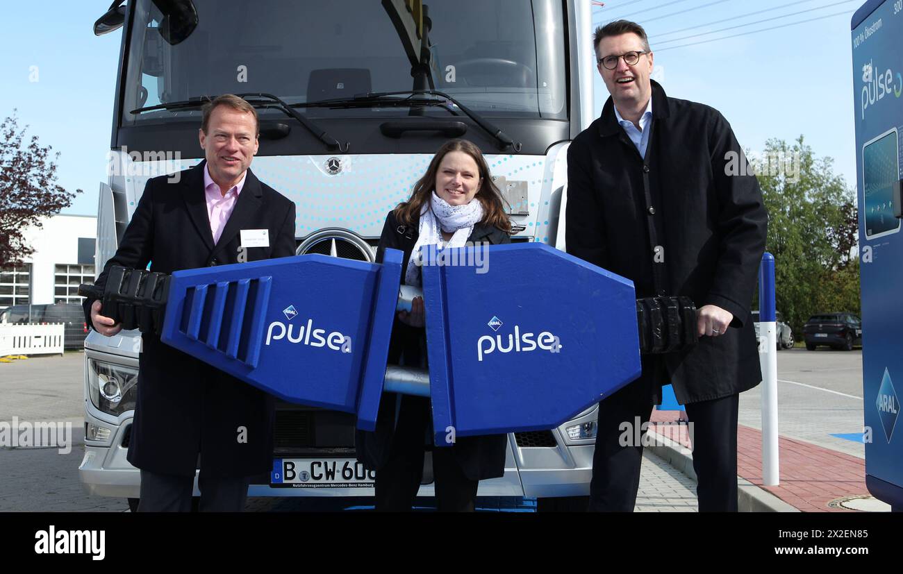 Eröffnung der neuen Lkw-E-Ladestation auf der Aral-Tankstelle an der ...