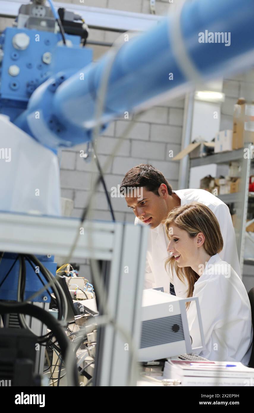 Researchers. Prototype test bench for the development of ...