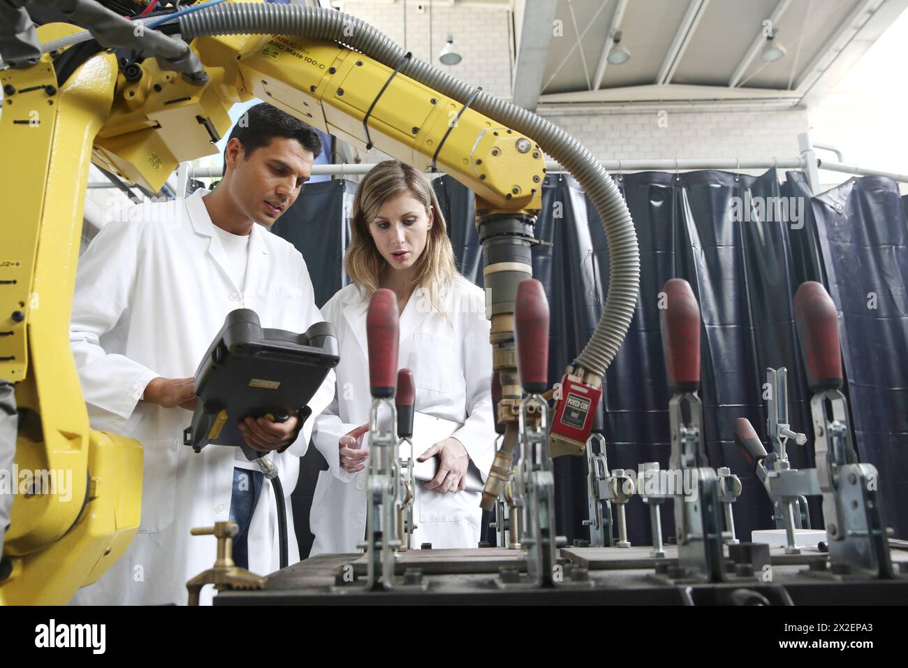 Shipweld. Monitoring the joint geometry for adaptive control of welding parameters. Industry ...