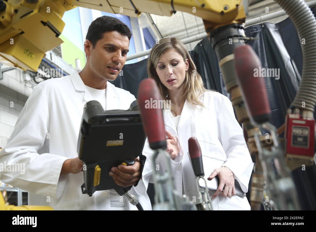 Shipweld. Monitoring the joint geometry for adaptive control of welding parameters. Industry ...