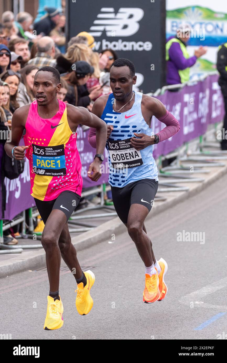 Addisu Gobena competing in the TCS London Marathon 2024 passing through Tower Hill, London, UK ...