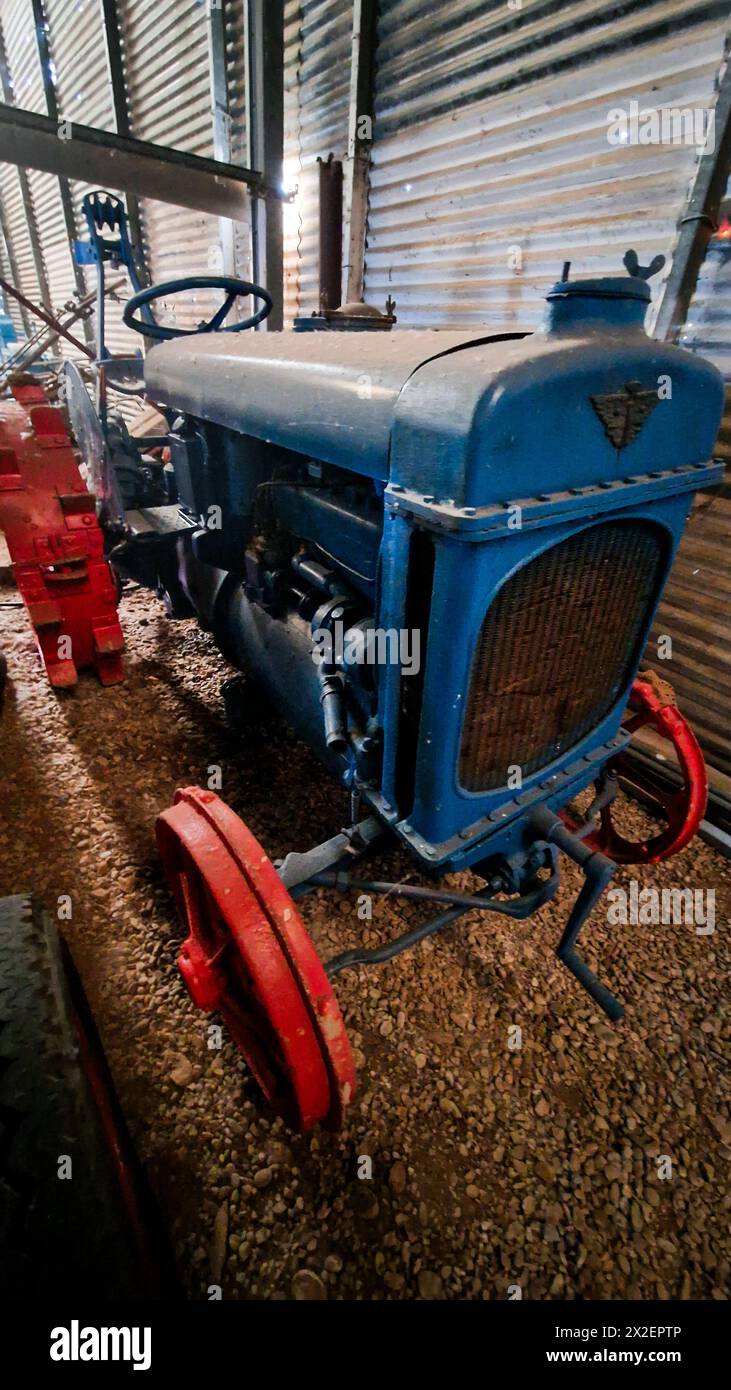 Collection old farm vehicles hi-res stock photography and images - Alamy