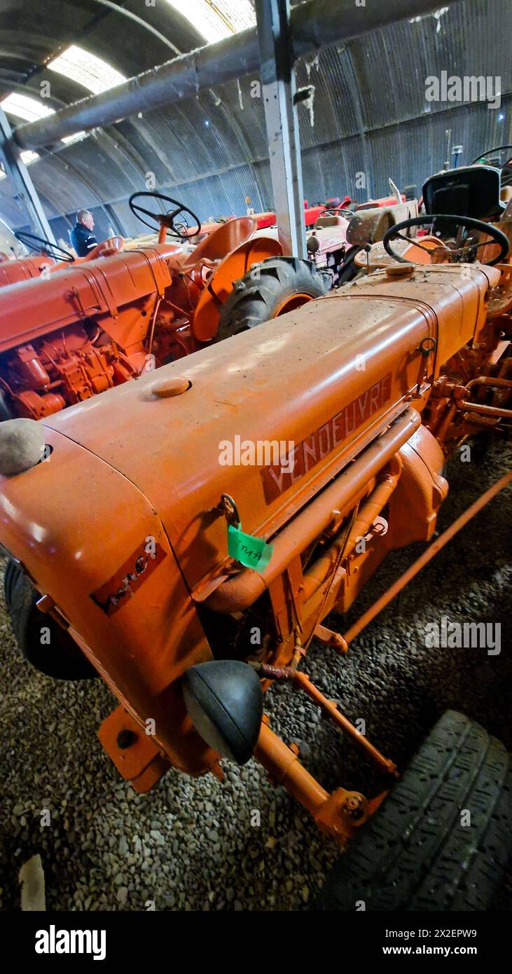 Collection old farm vehicles hi-res stock photography and images - Alamy