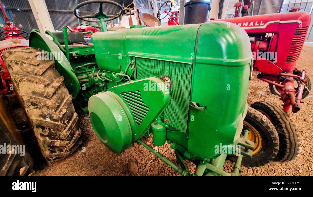 Collection old farm vehicles hi-res stock photography and images - Alamy