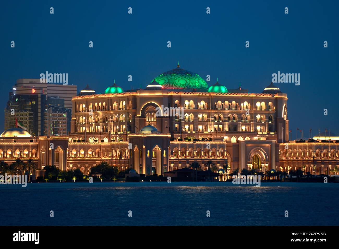 geography / travel, United Arab Emirates, Abu Dhabi, skyline of Abu ...