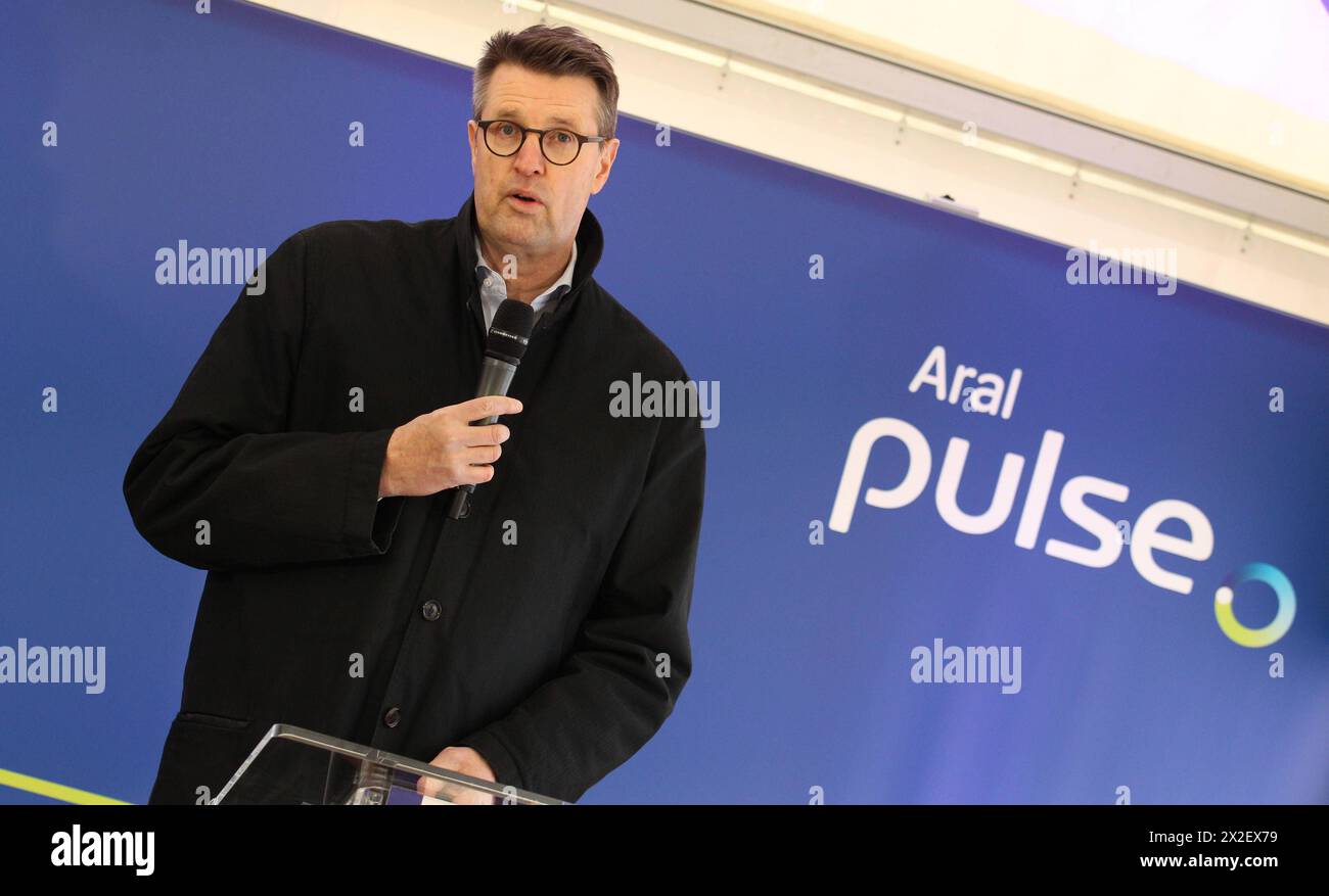 Eröffnung der neuen Lkw-E-Ladestation auf der Aral-Tankstelle an der ...