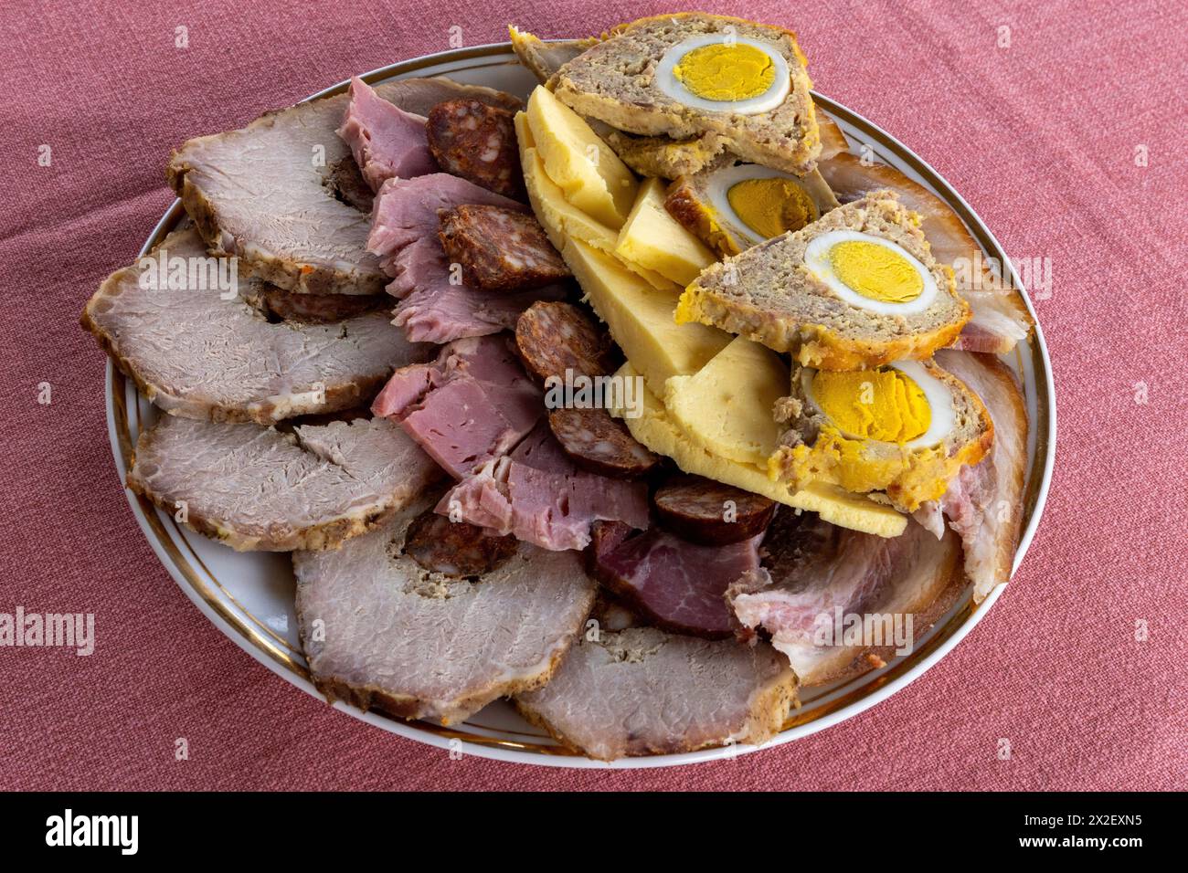 Sarga turo hi-res stock photography and images - Alamy
