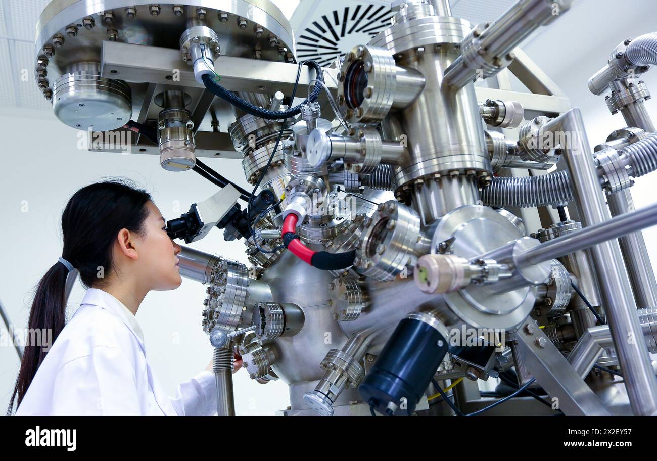 Researcher. Surface spectrometer, Photoelectron spectroscopy, Auger ...